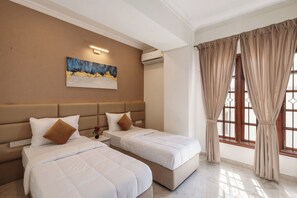 Apartamento (2 Bedrooms) | 3 quartos, escrivaninha, espaço de trabalho para notebook