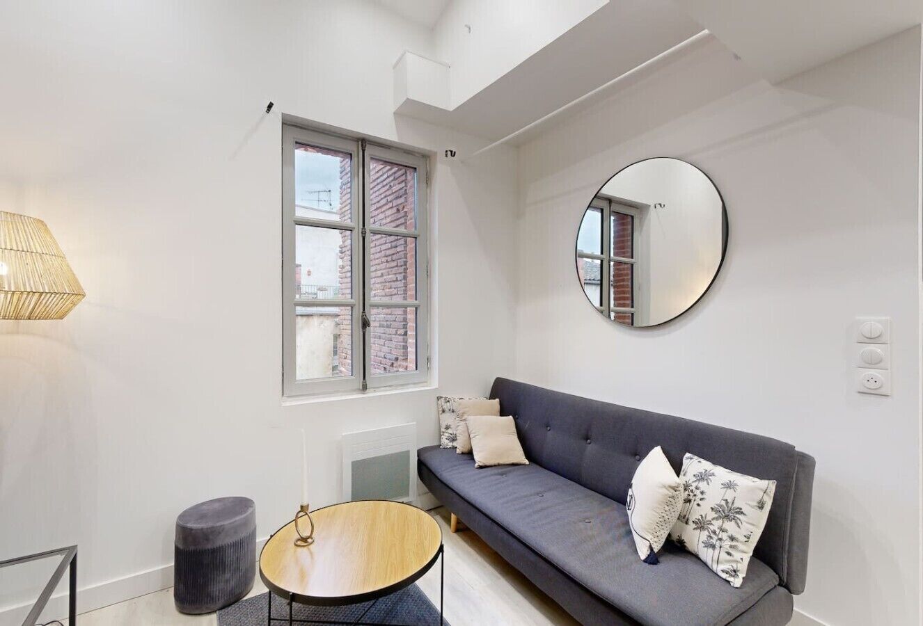 Ch3, Capitole Neighborhood, 27-square-meter Duplex With Air Conditioning - Toulouse