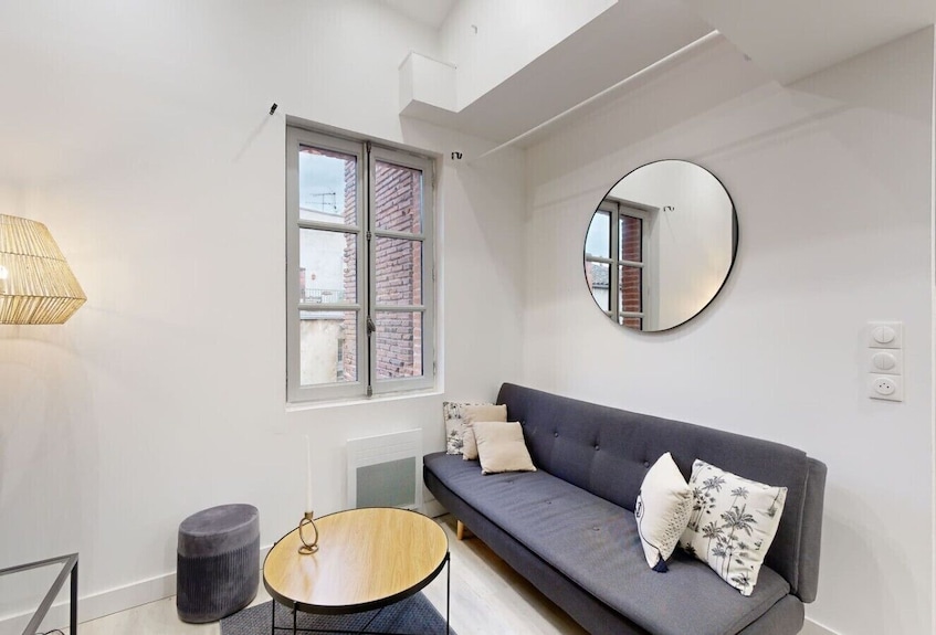 Ch3, Capitole Neighborhood, 27-square-meter Duplex With Air Conditioning - Toulouse