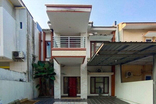 Innca - Villa Jatidiri Semarang - Semarang