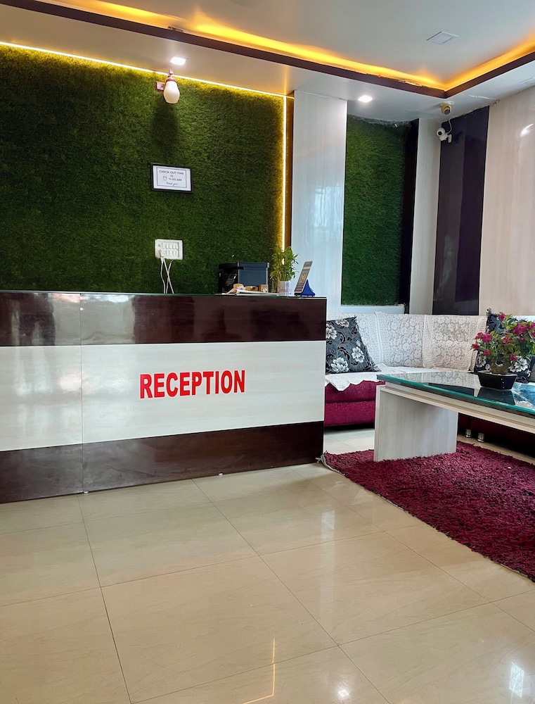 Hotel Komal Palace - Bhopal