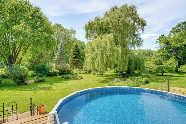 7 Mi To Eldorado Marsh: Family Home W/ Pool - University of Wisconsin, Brandon