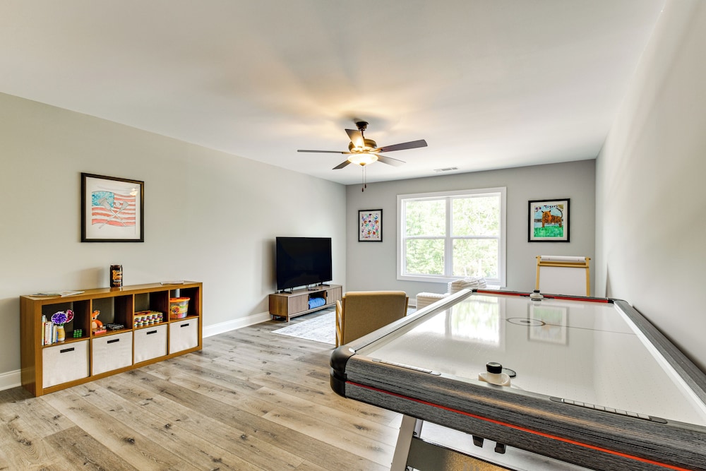 Boat Dock + Lake Hartwell Access: Family Getaway! - Lake Hartwell