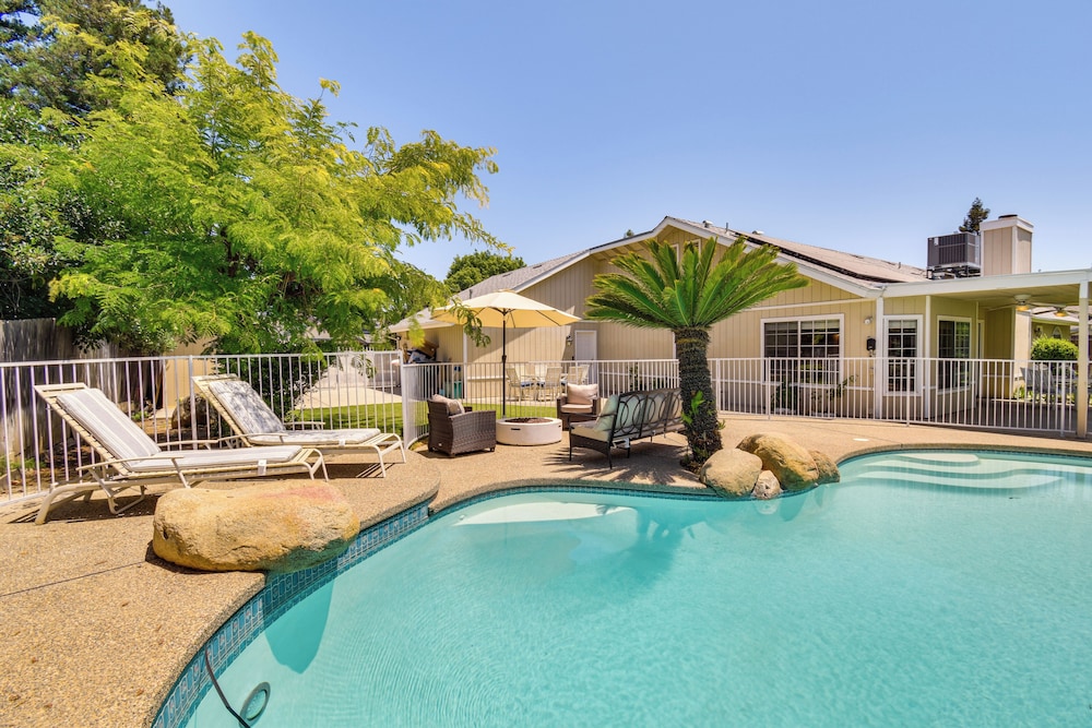 Clovis Family Home: Private Pool, Near Old Town! - Fresno, CA
