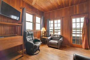 Casa (2 Bedrooms) | Interior