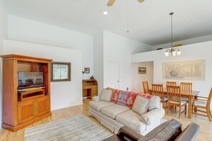 Casa (2 Bedrooms) | Interior