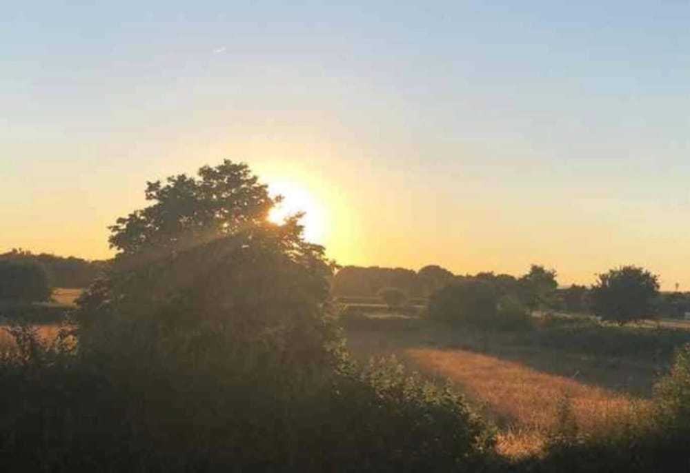 2 Guests - Garden Retreat With Balcony Views - Bruton