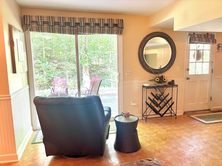 Clean N Comfy Apartment On 2 Acres In A Great Safe Location With Spa Amenities. - Alpharetta