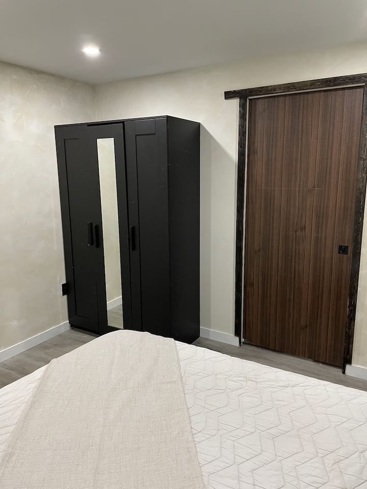 The Tropical Refuge| Waterfront appartment (Chambly) - Chambly | Vrbo