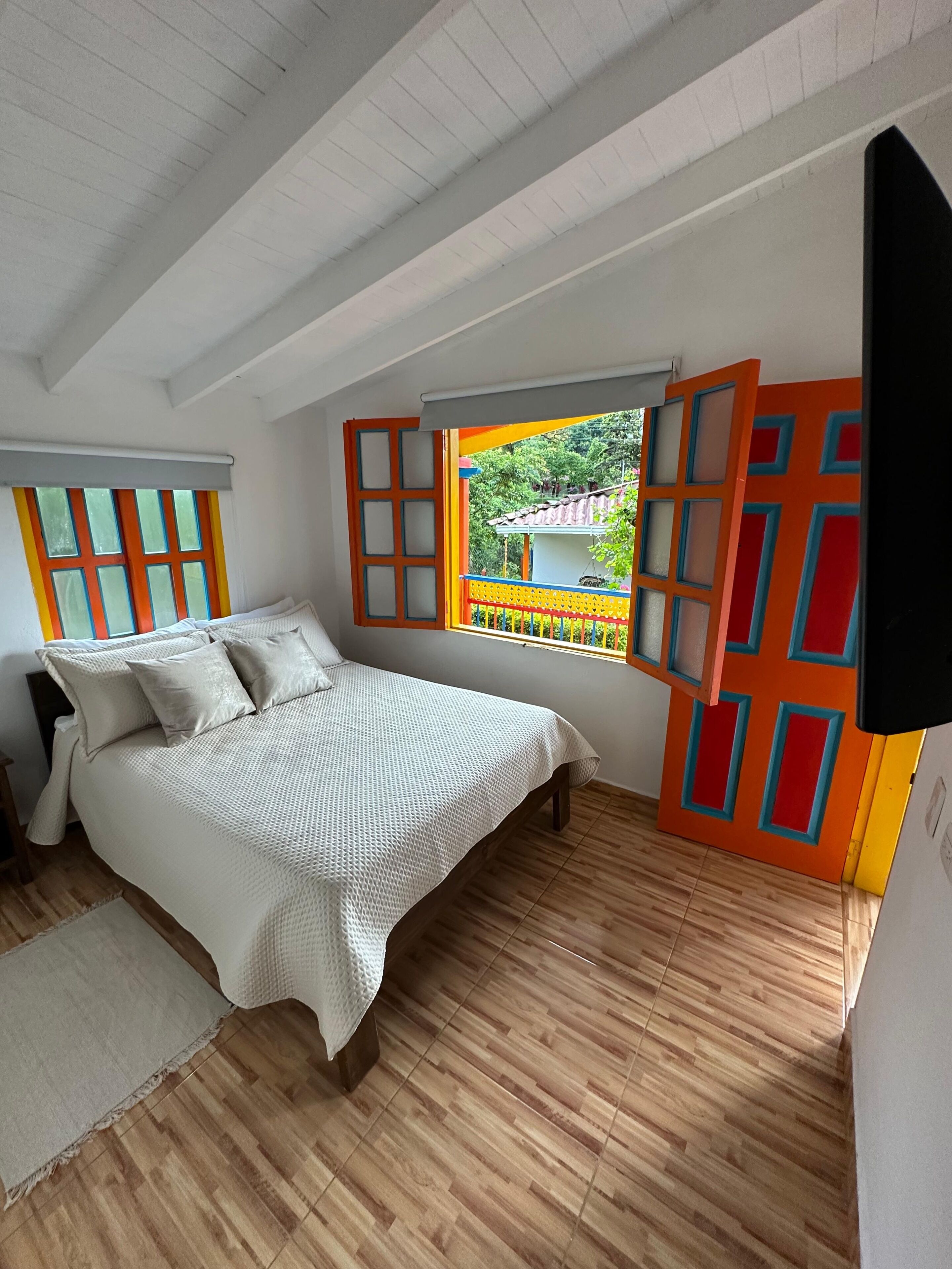 Quarto casal standard | Wi-Fi de cortesia, roupa de cama