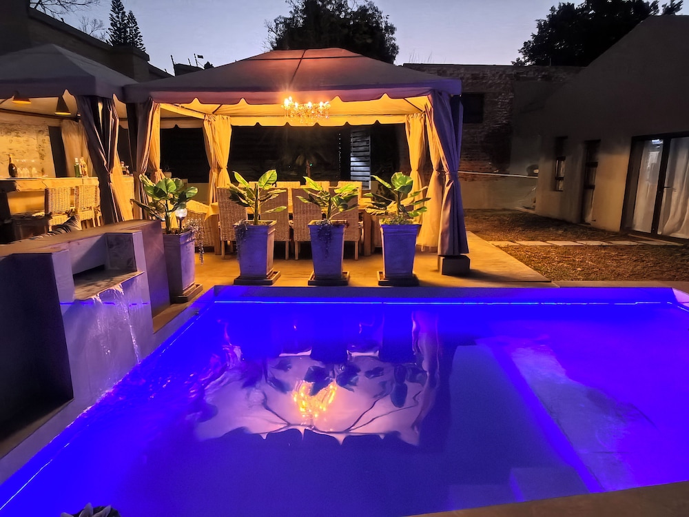 Bryanston Palms Accommodation - Sandton