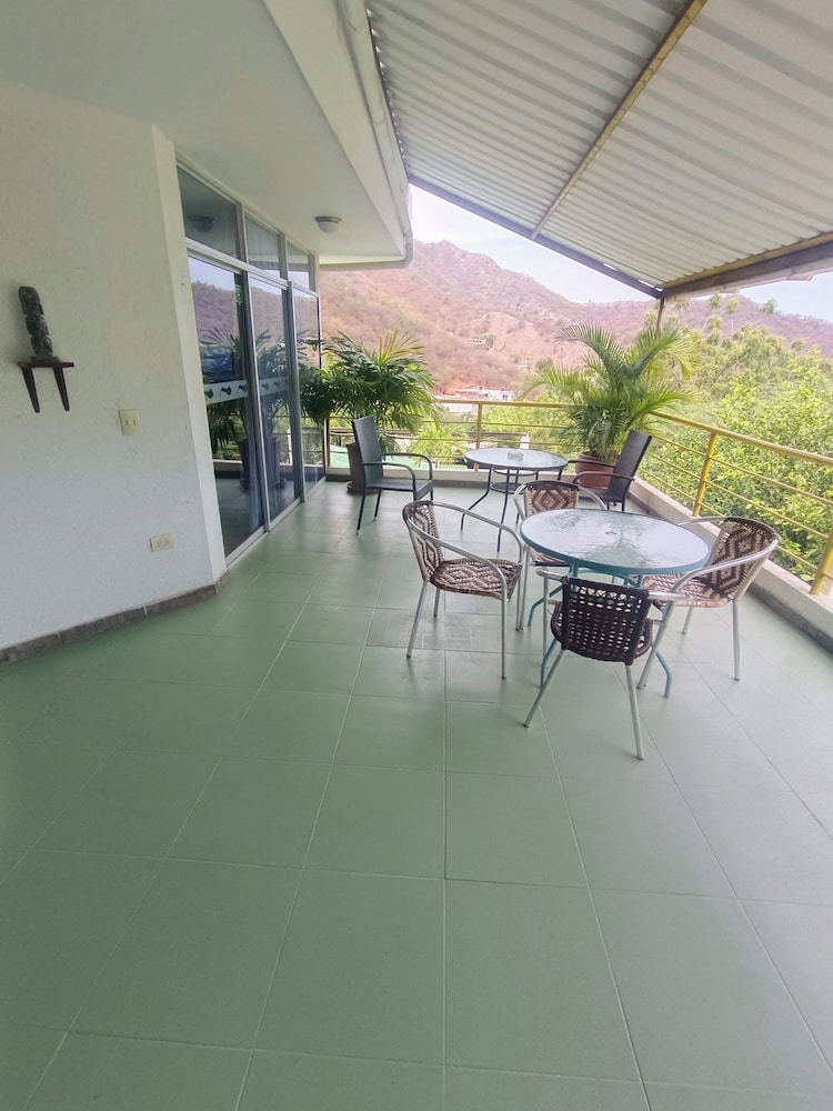 Mauka Oasis Taganga - Taganga