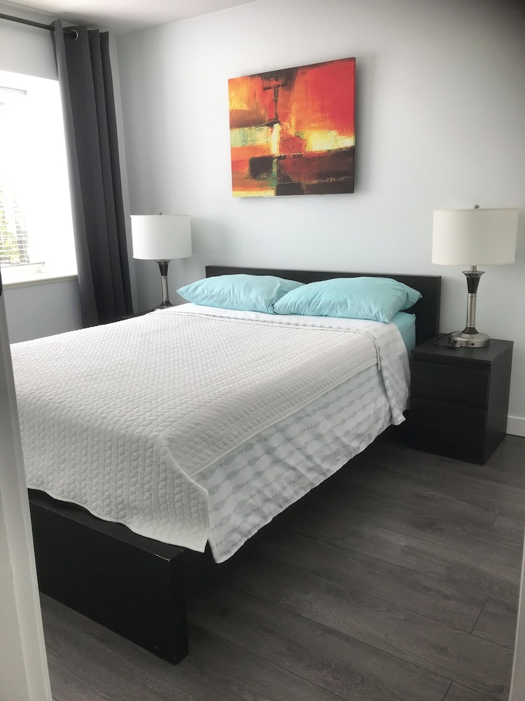 Frieda's Oasis near Riley Park - Vancouver | Vrbo