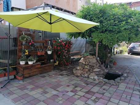 Fachada. Pensiunea Ioana