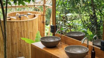 Banheiro compartilhado