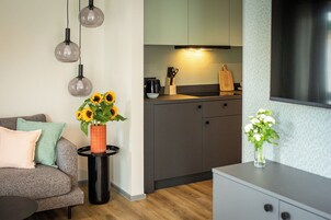Apartamento superior, sacada | Roupas de cama antialérgicas, Wi-Fi de cortesia, roupa de cama