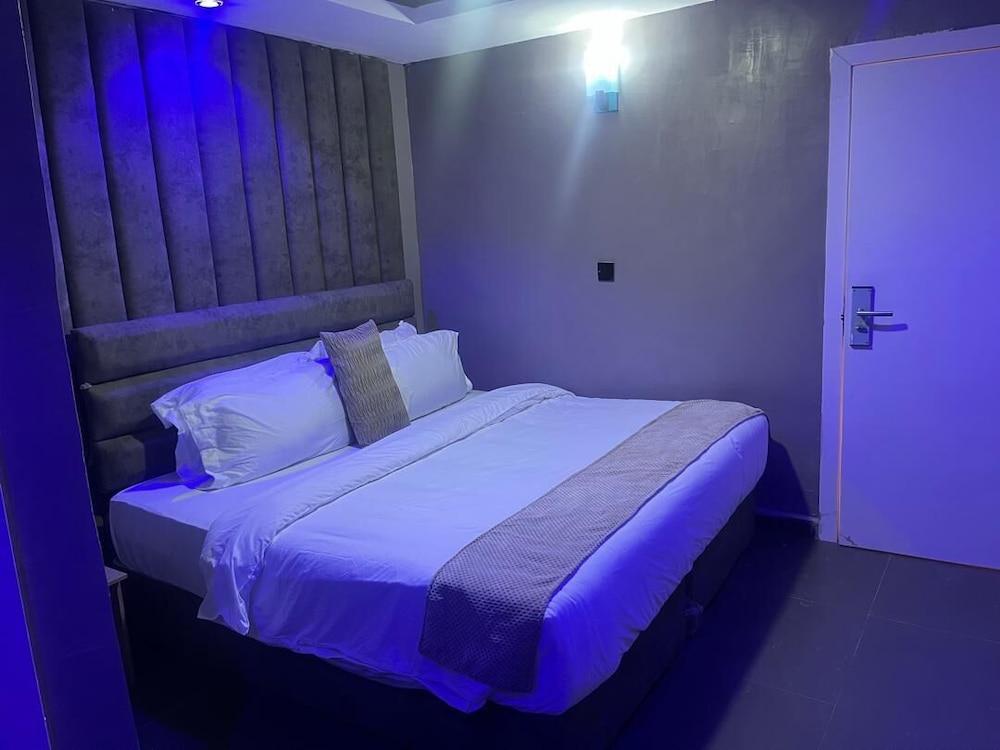 Station View Hotel - Lagos