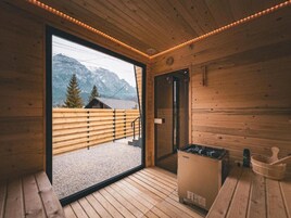 Sauna, banheira de hidromassagem 