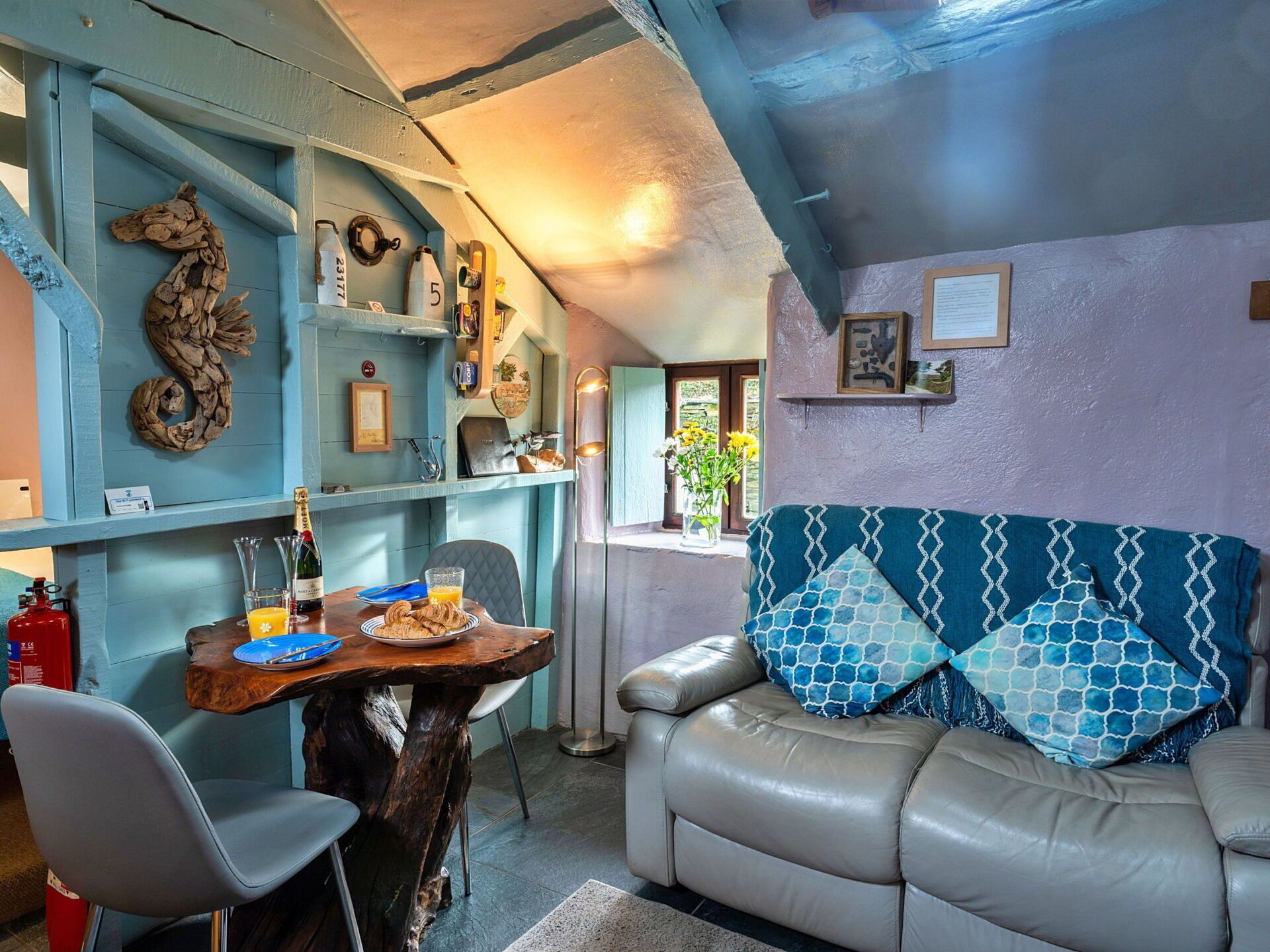 Beautiful  Villa For 2 People With Wifi, Terrace And Pets Allowed - Tintagel