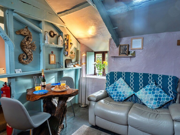 Beautiful Villa For 2 People With Wifi, Terrace And Pets Allowed - 廷塔哲