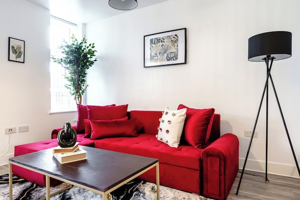 Whitchurch Road Retreat In Cardiff - Cardiff