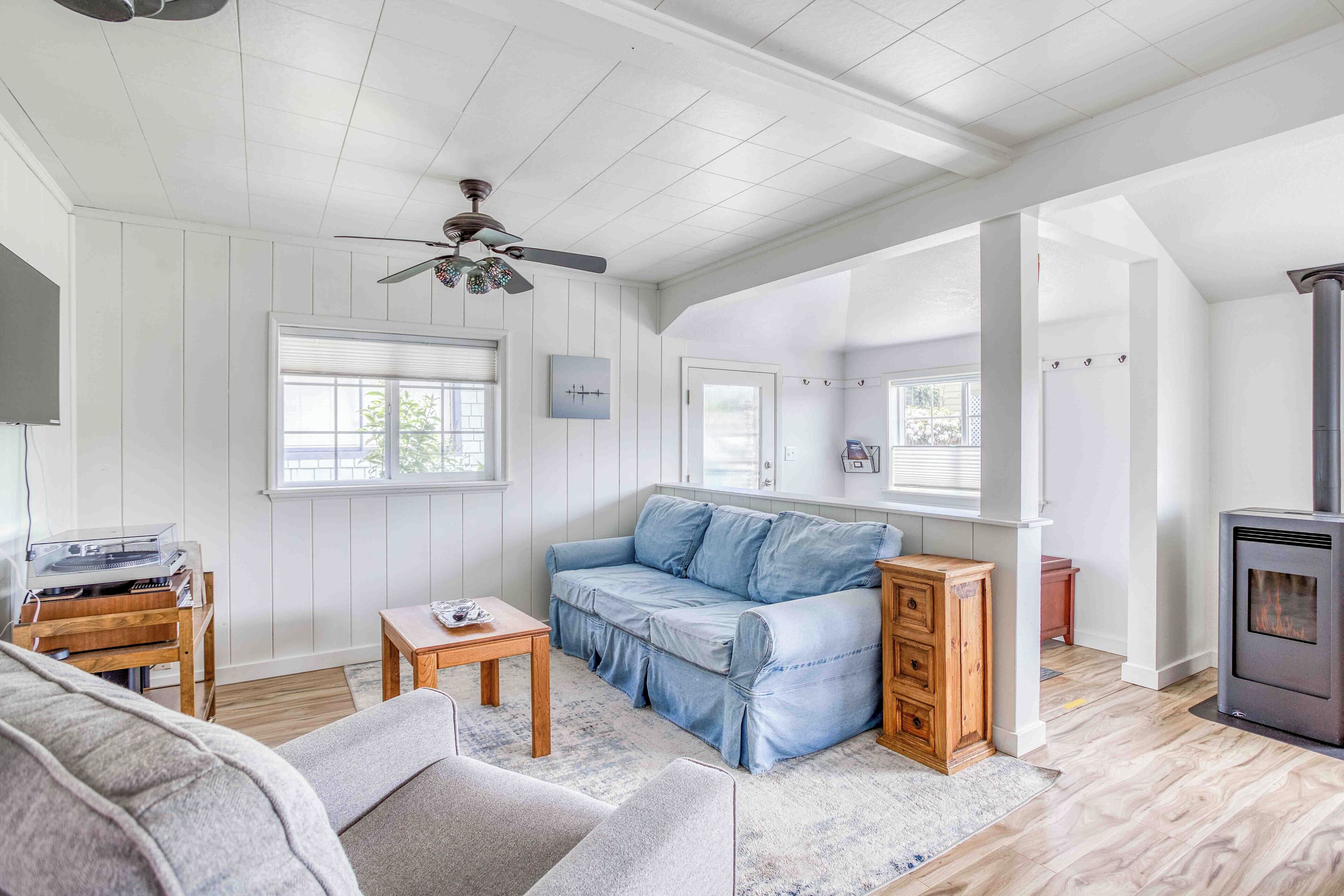 Oceanview Cottage With Hot Tub, Deck, Bbq, Steps To The Beach - Cape Meares