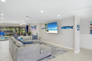 Casa, várias camas (The Little Beach House) | Sala de estar