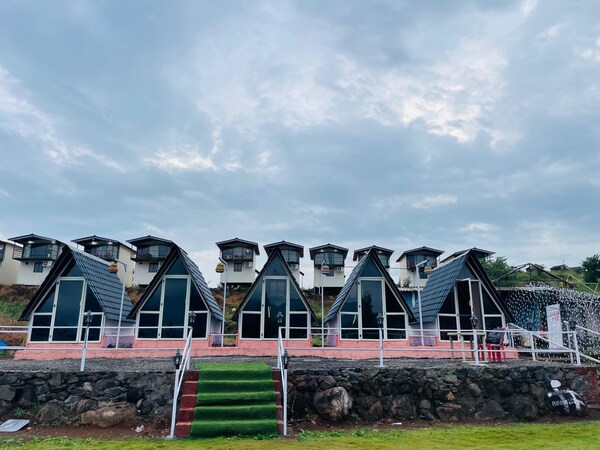 Black Pearl Cottage Pawna Lake - Maharashtra