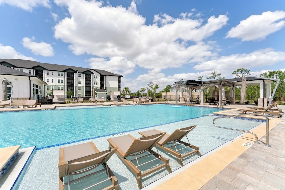 Landing Apartments Fort Myers Near Olympia Pointe - Lehigh Acres, FL