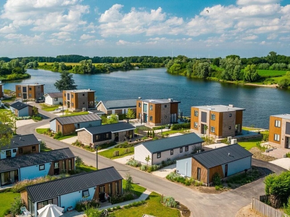 Vakantiepark Aan de Maas - Berkel 4 - Kerkdriel | Stayz
