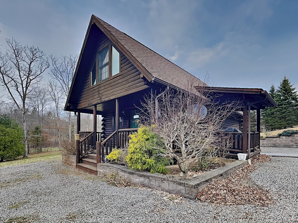 The Old World Chalet - Deep Creek Lake, MD