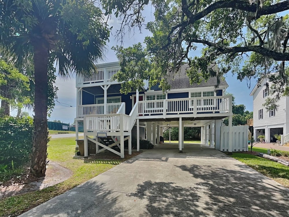 Sea Walk Cottage - Tybee Island, GA