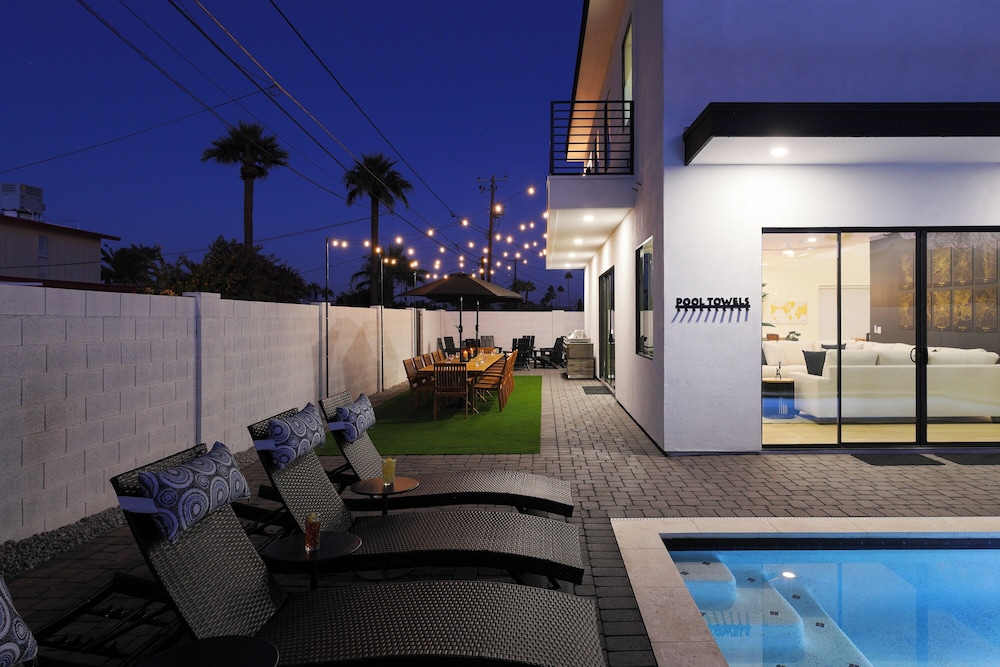 Luxe - Nouveau - Sparkling Pool - Walk To Old Town - Phoenix, AZ