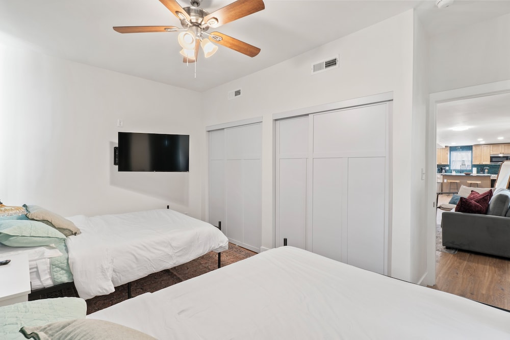 Spacious Soulard 1BR Apt—Sleeps 6 Comfortably - St. Louis | Vrbo