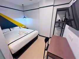 Quarto Duplo | Secretária, ferro/tábua de engomar, Wi-fi grátis