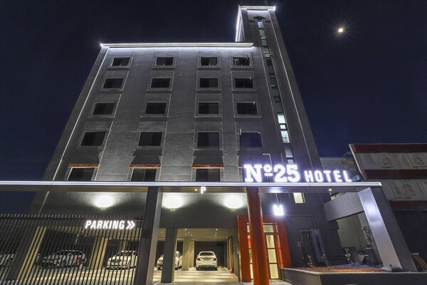No25 Hotel Gumi - Gumi
