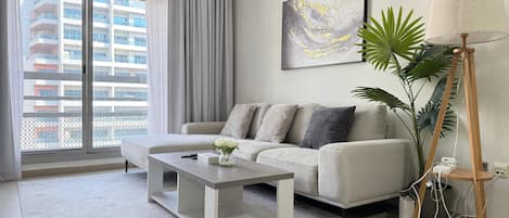 Apartamento Standard, 2 quartos | Minibar, Wi-fi grátis, roupa de cama fornecida