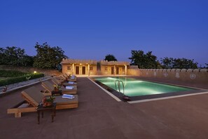 Piscina externa