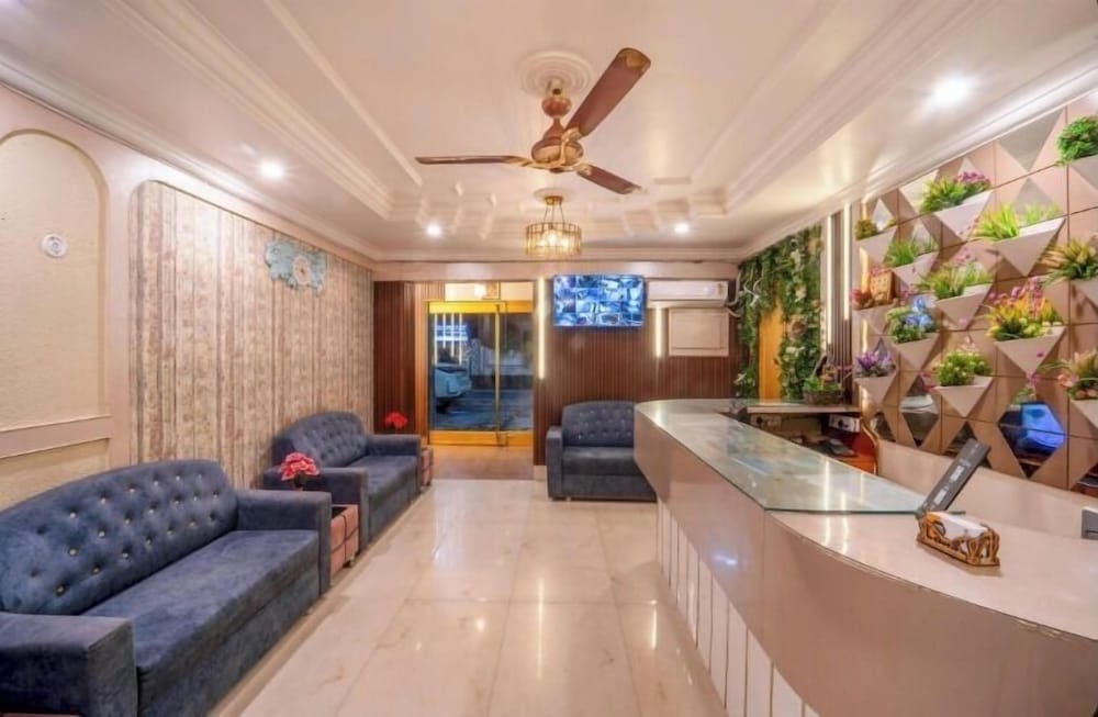 Hotel Ajaya By Sr Hotels - Varanasi