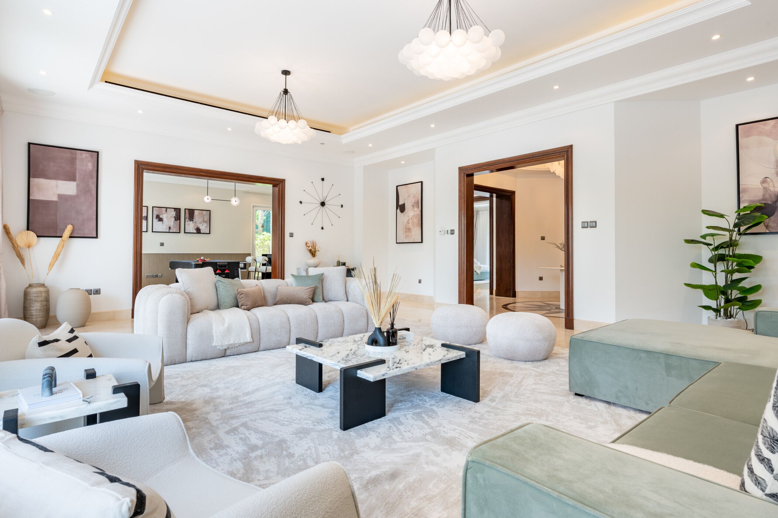 Luxurious Villa With Private Pool, Game Lounge And Mins From Dubai Marina And Jbr Beach, Emirates Hills By Deluxe Holiday Homes - ドバイ