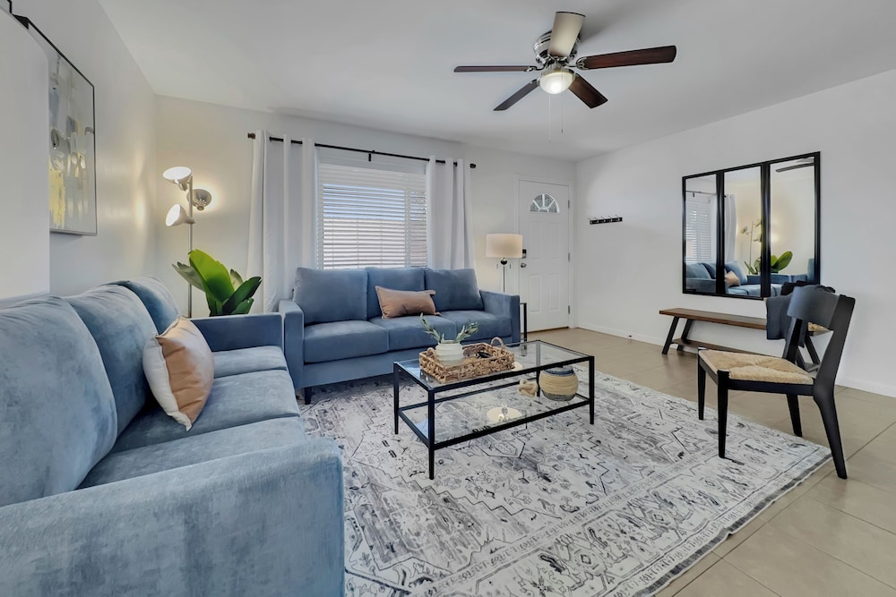 3 Mi To Old Town Scottsdale: Home W/ Patio! - Tempe, AZ