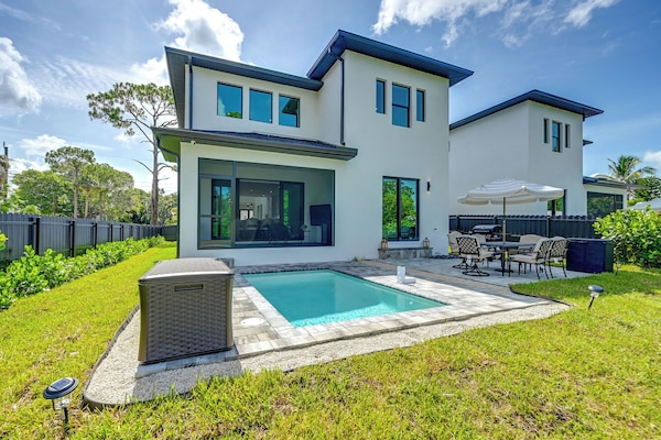 3 Mi To Naples Beach: Luxurious Home W/ Pool! - Naples, FL