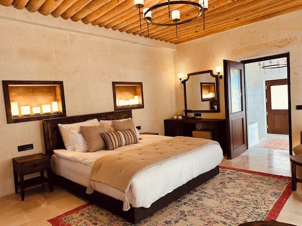 Cybele In Cappadocia - Capadocia