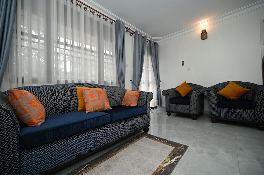 Silent Home: A Peaceful, Family-friendly, And Spacious Home Away From Home! - Kampala