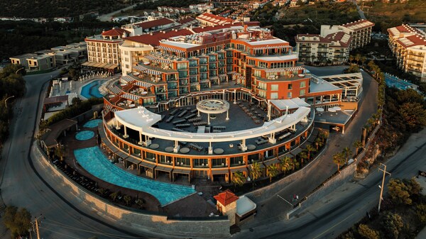 Qlusive Hotel - Kuşadası