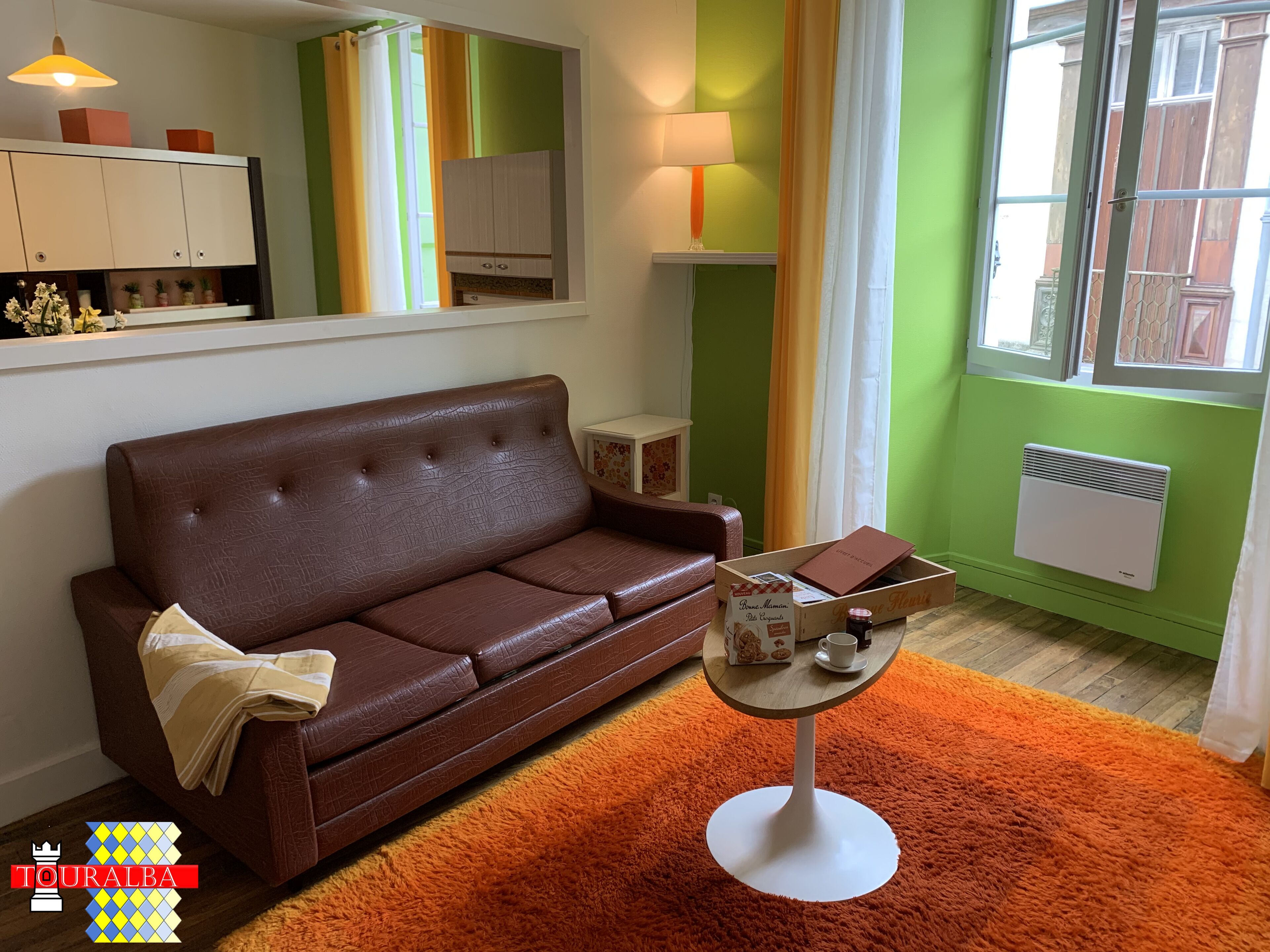 Barque Fleurie Et Son Jardin Privé - Aubeterre-sur-Dronne