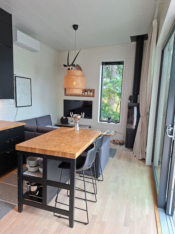 The Lake House - Boats, Beach, Sauna And Barbecue - Sandviken