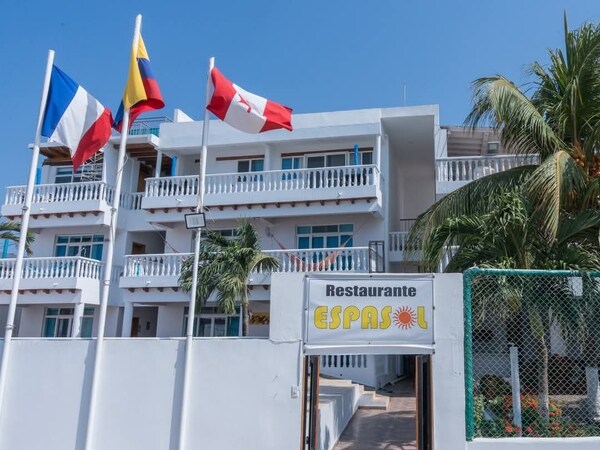 Hotel 3 Banderas Manzanillo Del Mar - Cartagena
