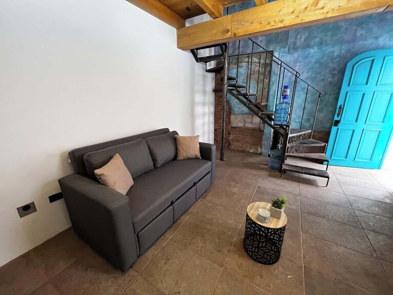 Volcano-view Loft In Central Antigua - Steps To -