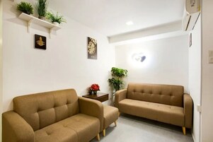 Área de estar no saguão